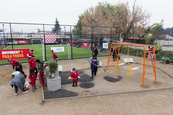 Antofagastinos Podrán Postular Por Una Cancha en su Barrio | Region2.cl